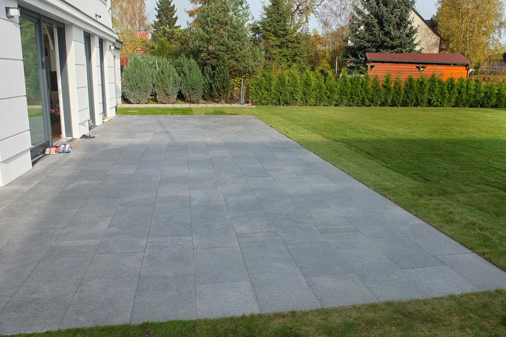 Steinterrassen in Berlin | Sven Bohlmann Garten- und Landschaftsbau